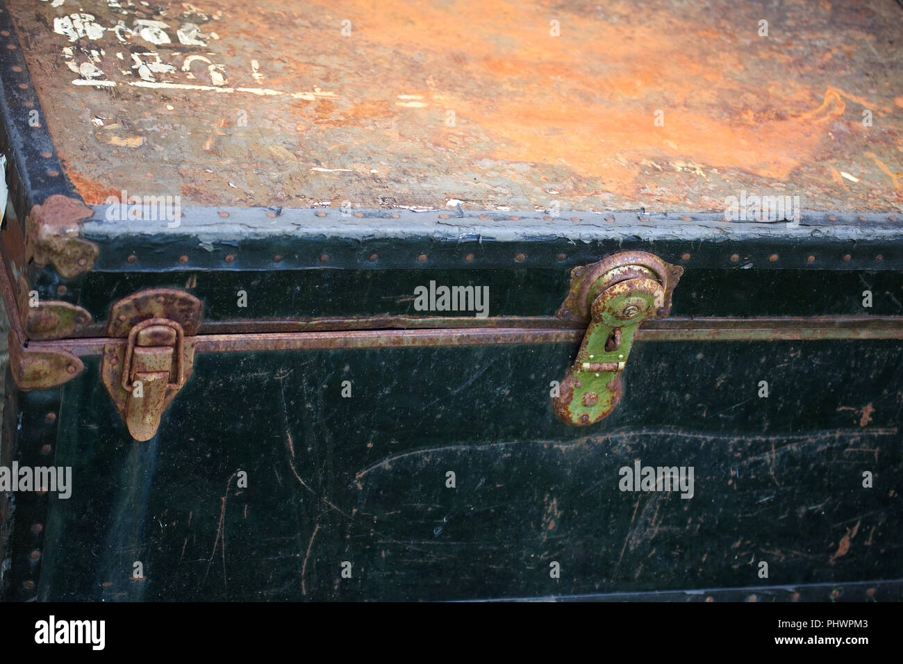 Old rusty metal box Stock Photo - Alamy