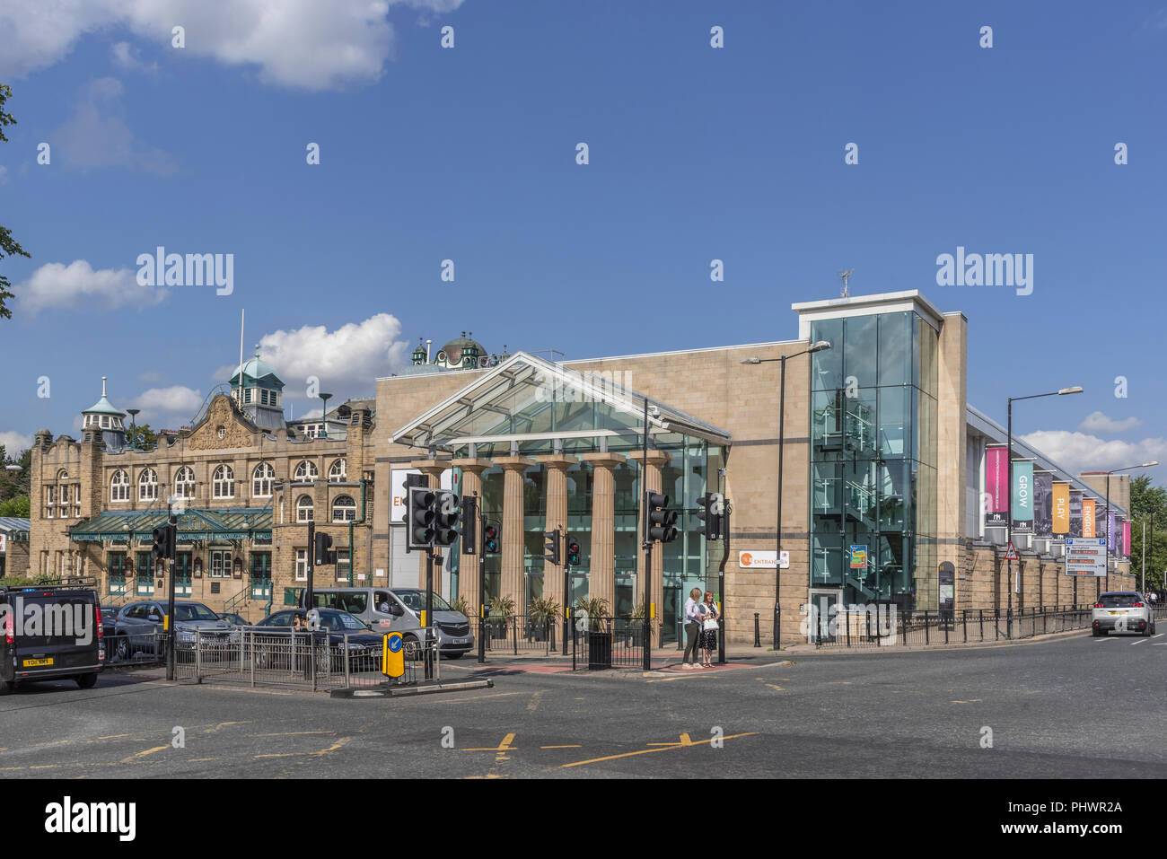 Harrogate town hall hi-res stock photography and images - Alamy