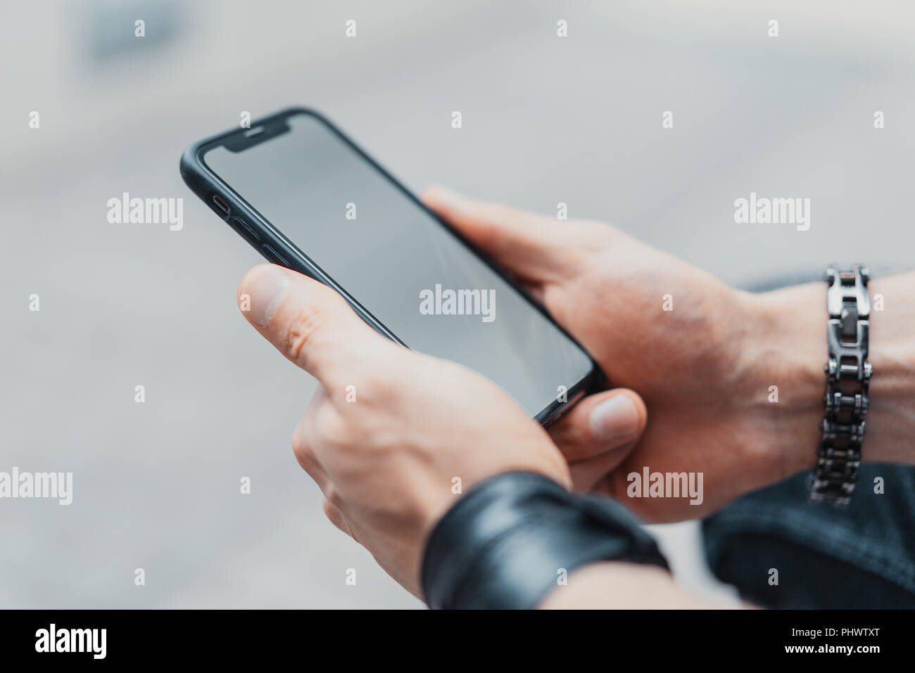 Turn off your cell phone sign hi-res stock photography and images - Alamy