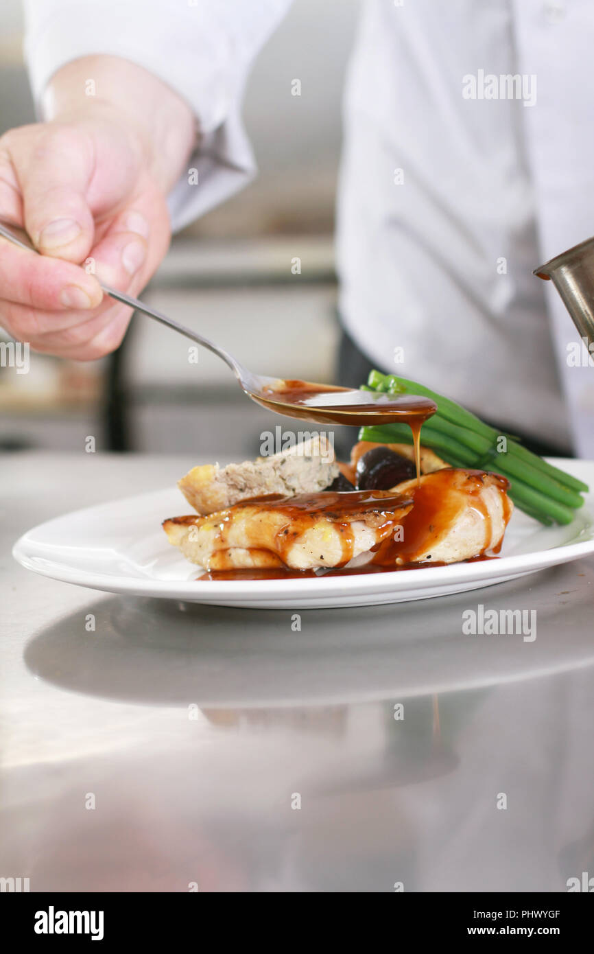 Plating meal hi-res stock photography and images - Alamy