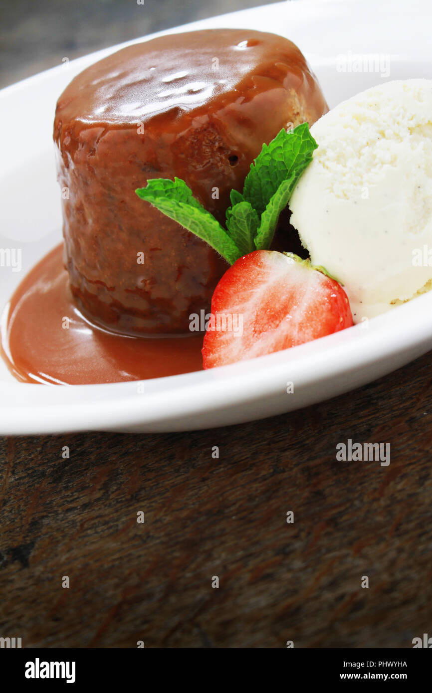 Steamed sponge dessert hi-res stock photography and images - Alamy