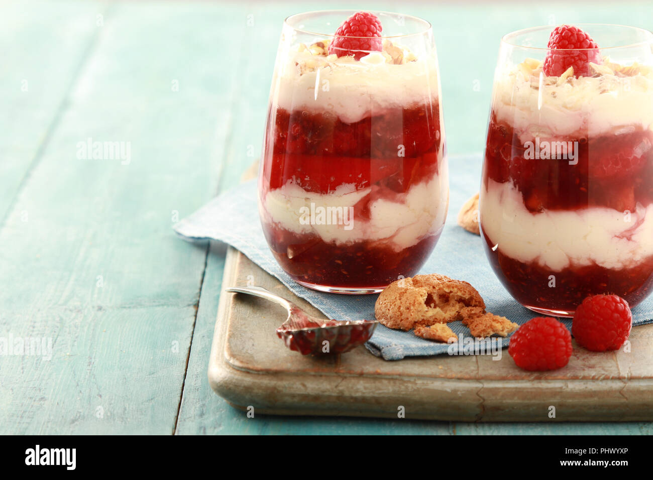 raspberry fruit trifle dessert Stock Photo - Alamy