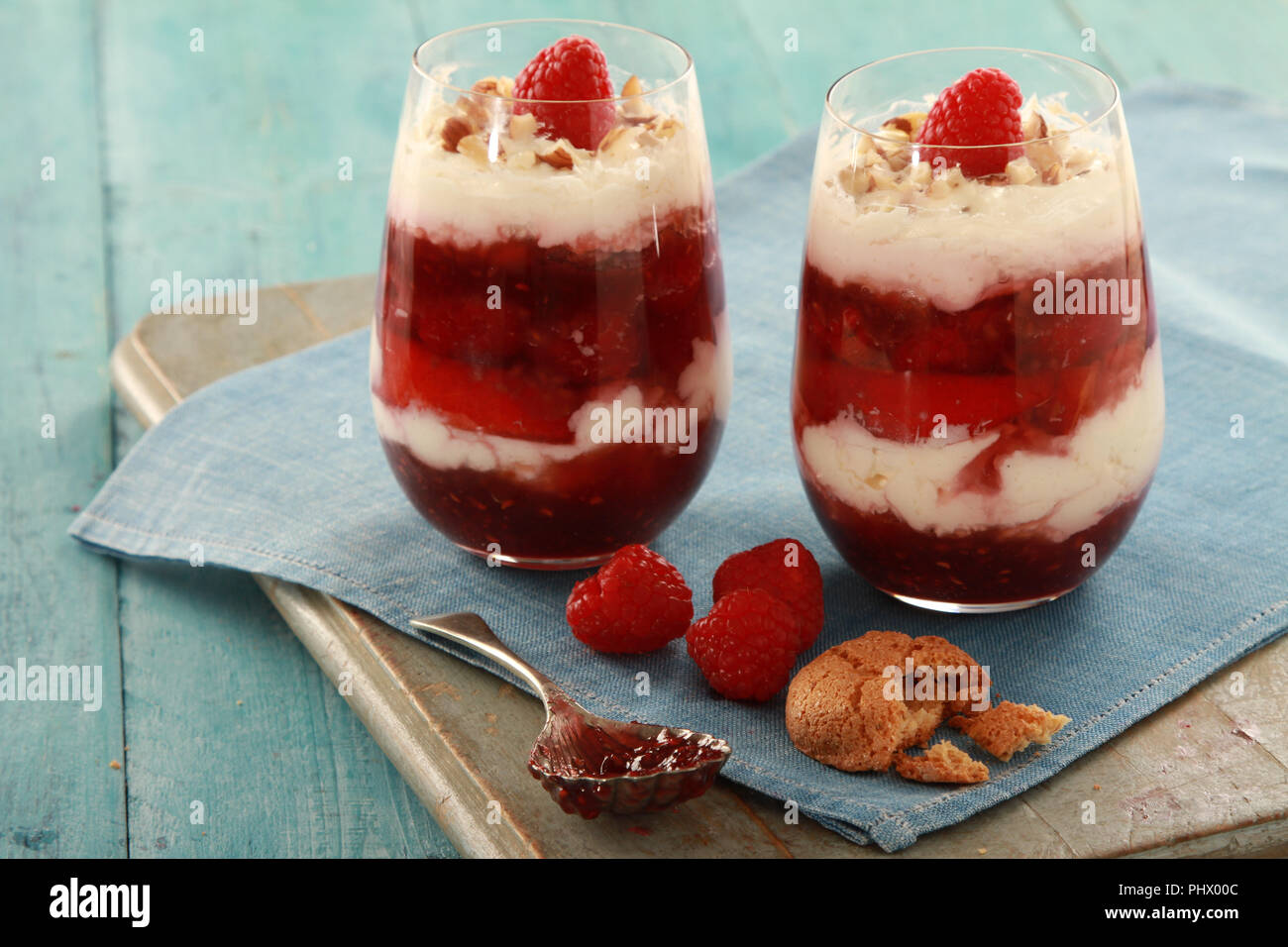raspberry fruit trifle dessert Stock Photo - Alamy