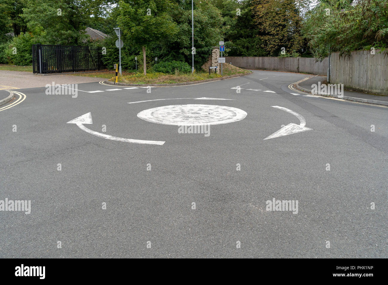 Road markings and junction hi-res stock photography and images - Alamy