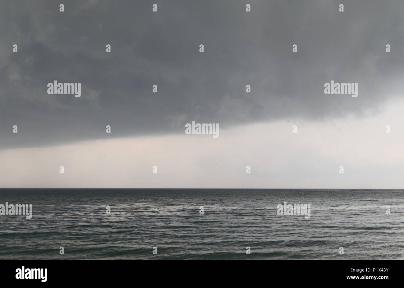 Grey sea scape hi-res stock photography and images - Alamy