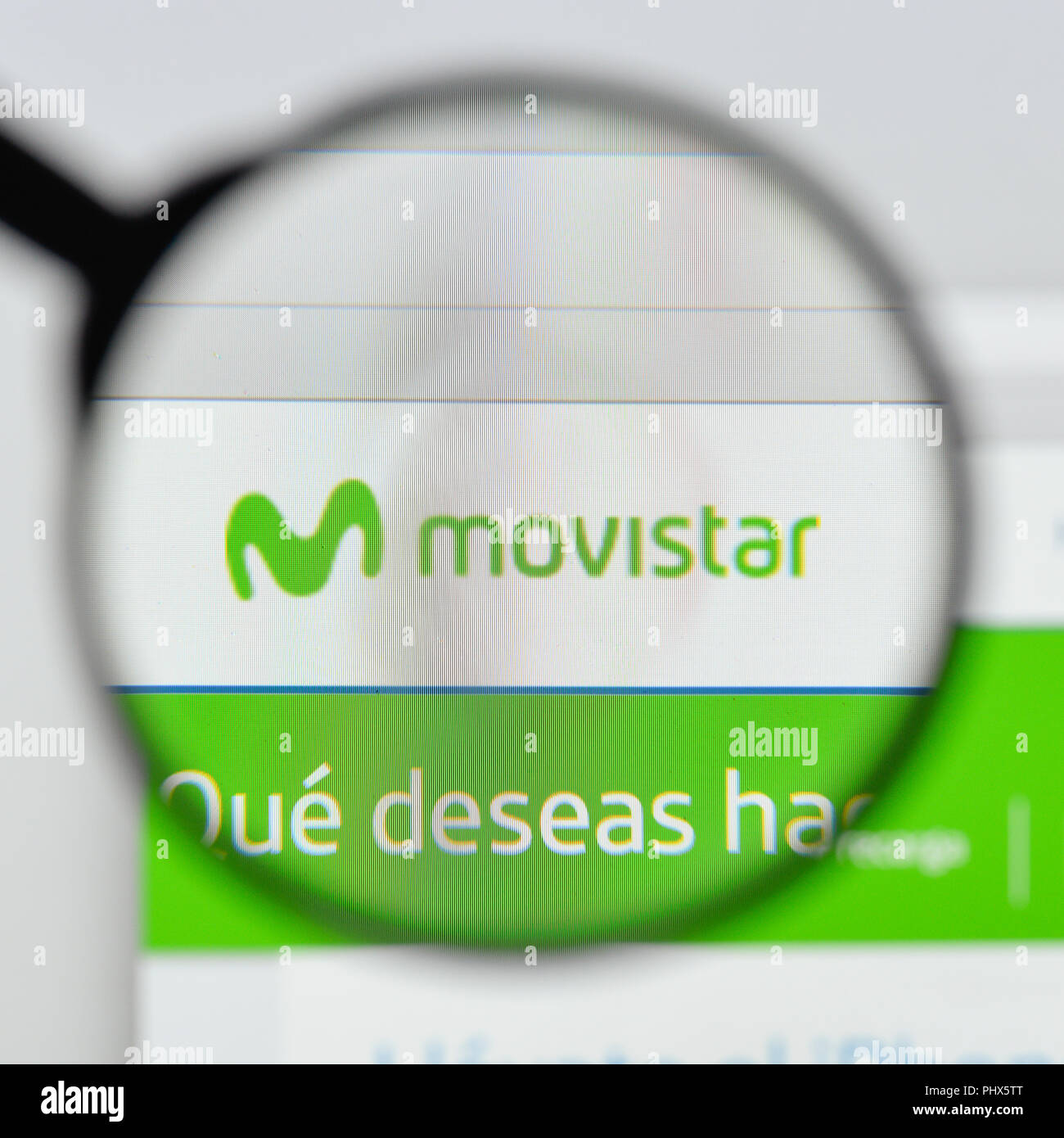 Movistar store hi-res stock photography and images - Alamy