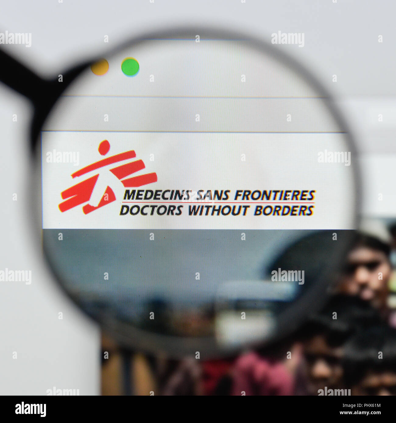 Doctors without borders logo hi-res stock photography and images - Alamy