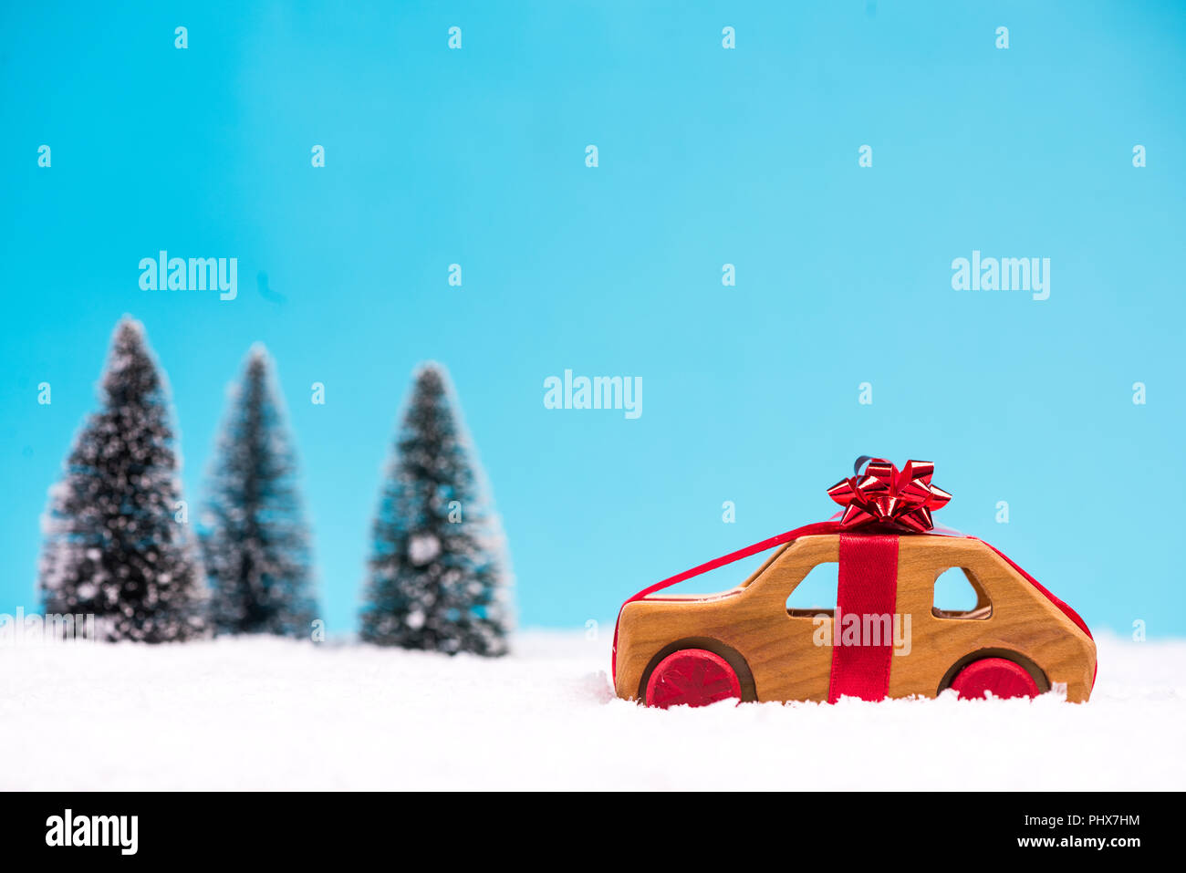 Christmas car sale or delivery concept Stock Photo - Alamy