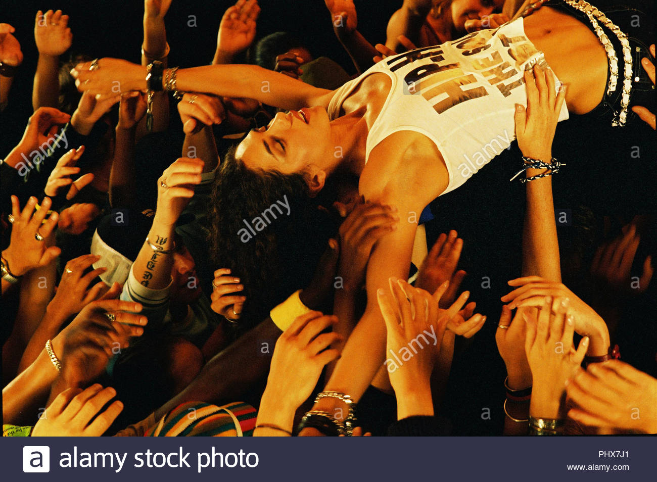 Crowd Surfing Stock Photos & Crowd Surfing Stock Images - Alamy