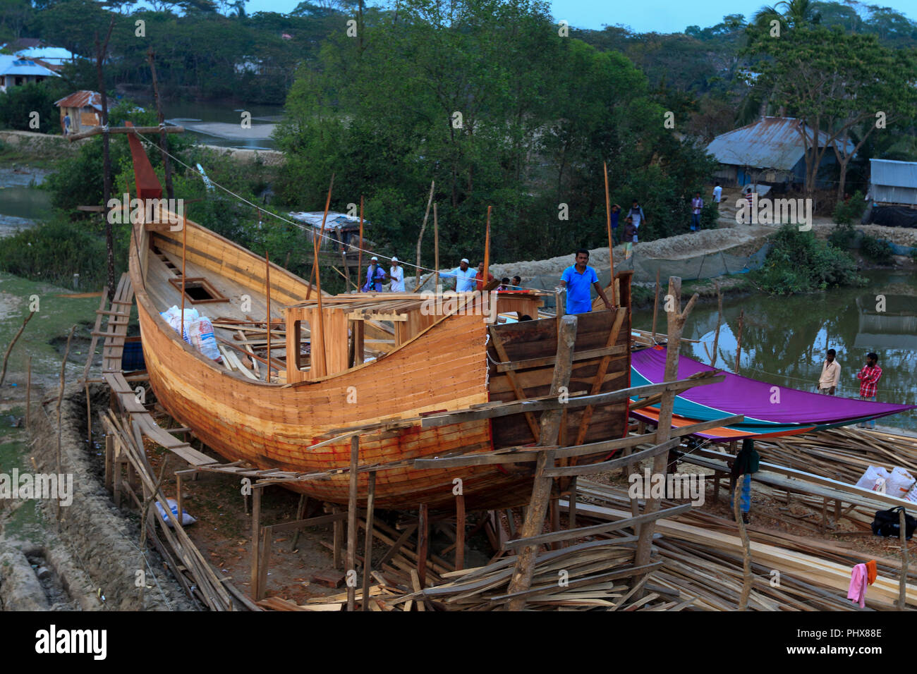 Fishing boat making at Rangabali in Patuakhali, Bangladesh Stock Photo - Alamy