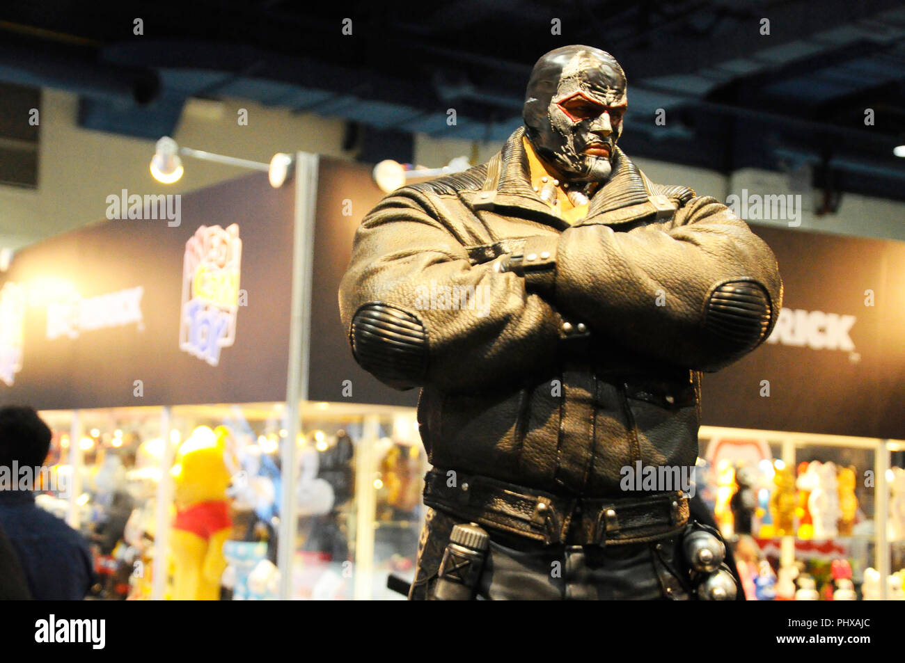 Bane batman hi-res stock photography and images - Alamy