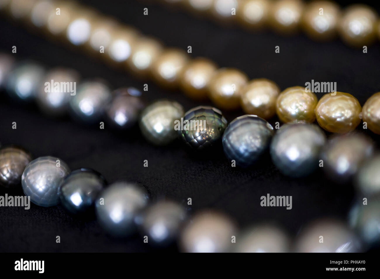 Pearl diving japan hi-res stock photography and images - Alamy