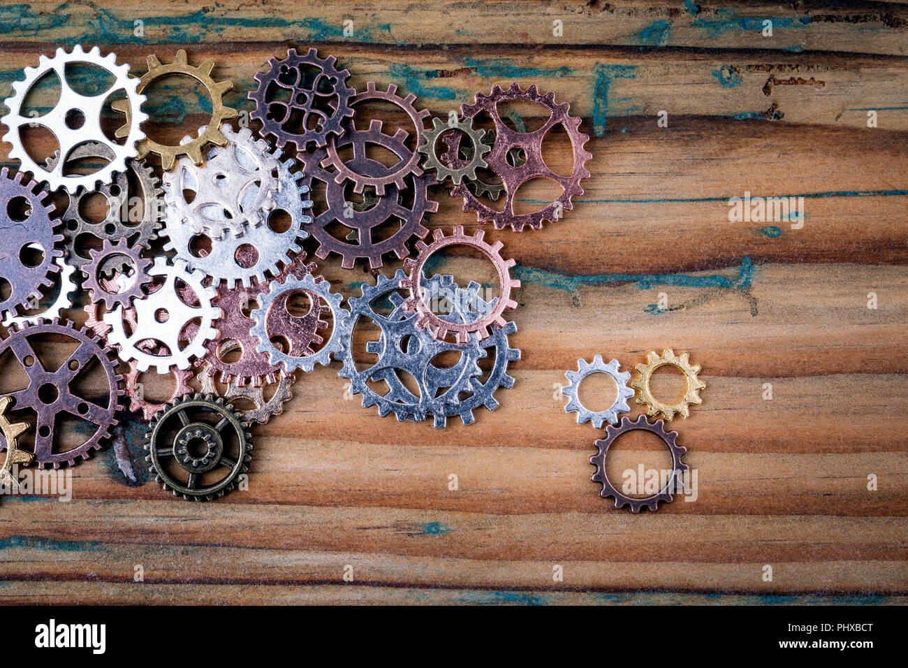 Gears different colors sizes hi-res stock photography and images - Alamy