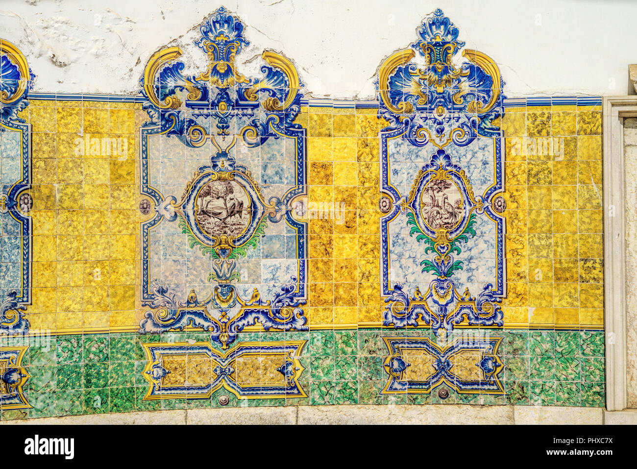 Ceramic tilework hi-res stock photography and images - Alamy