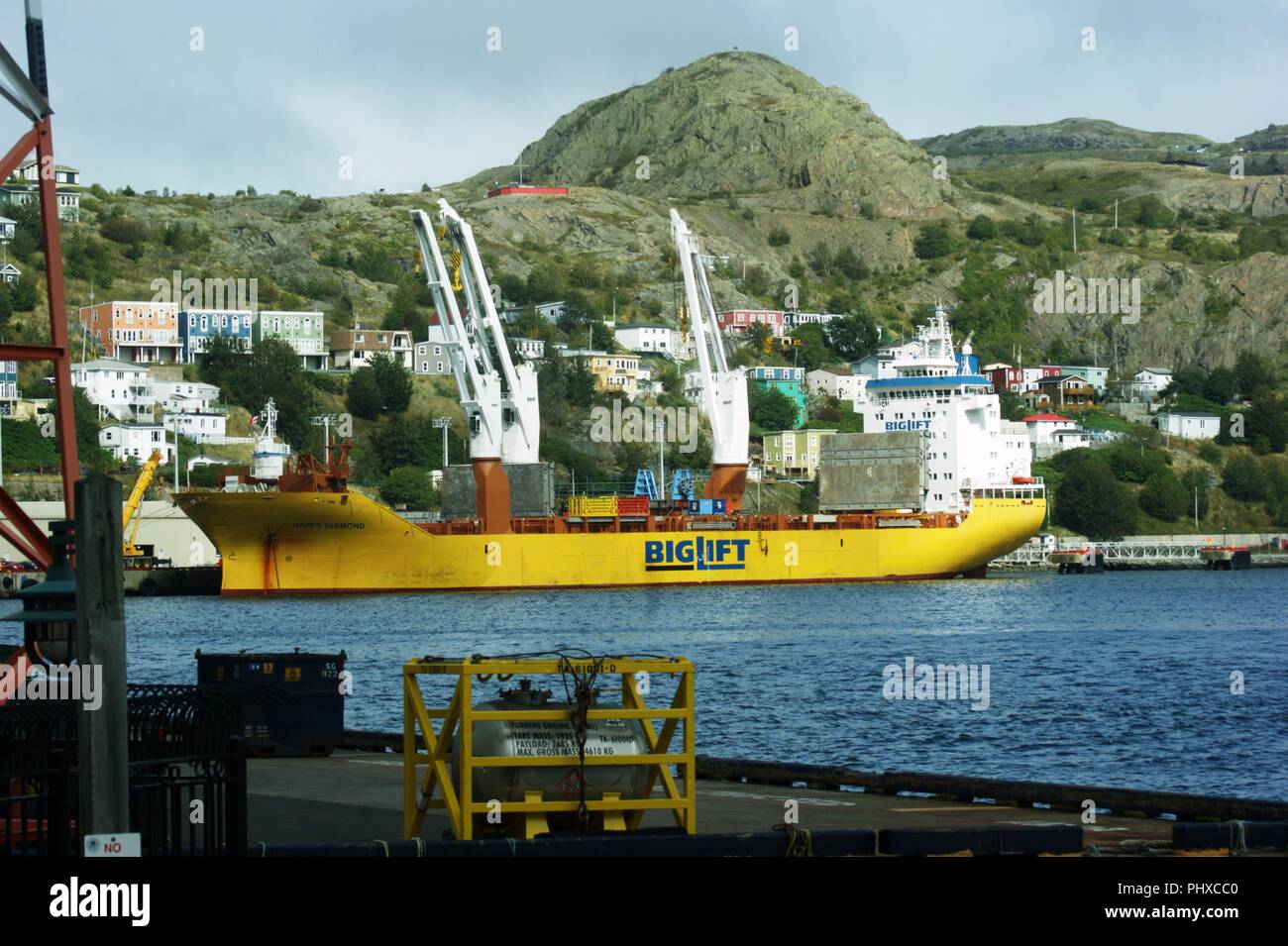 Heavy lift ship hi-res stock photography and images - Alamy