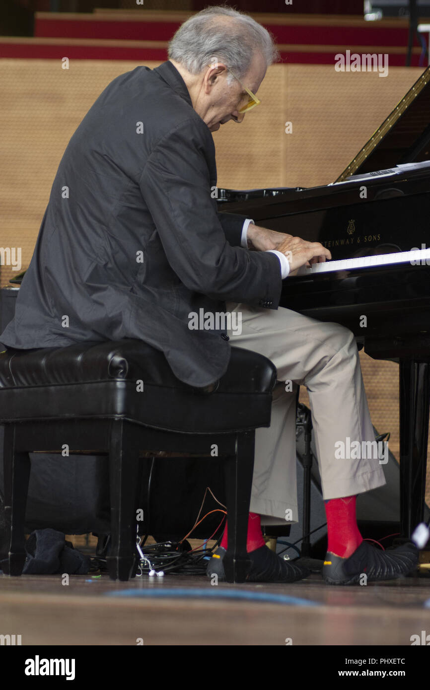 Stu katz hi-res stock photography and images - Alamy