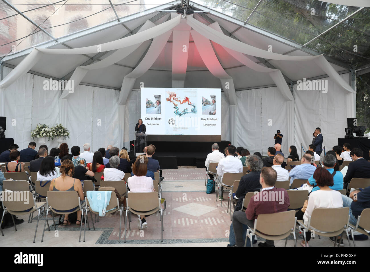 (180902) -- VENICE, Sept. 2, 2018 (Xinhua) -- Screenwriter Guy Hibbert ...