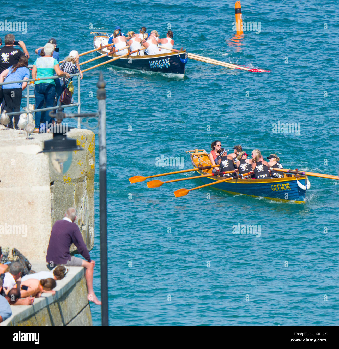 Team winning rowing championship hi-res stock photography and images ...