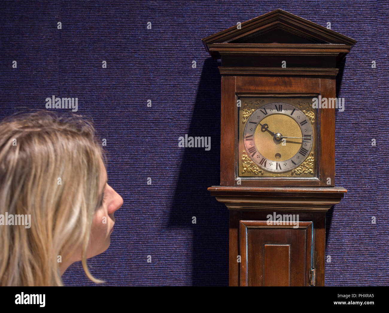 English clockmakers hi-res stock photography and images - Alamy