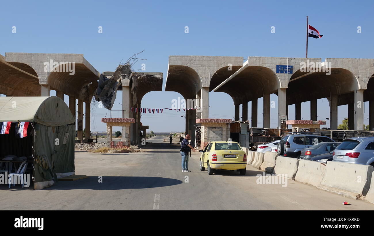 Jordan syria border hi-res stock photography and images - Alamy