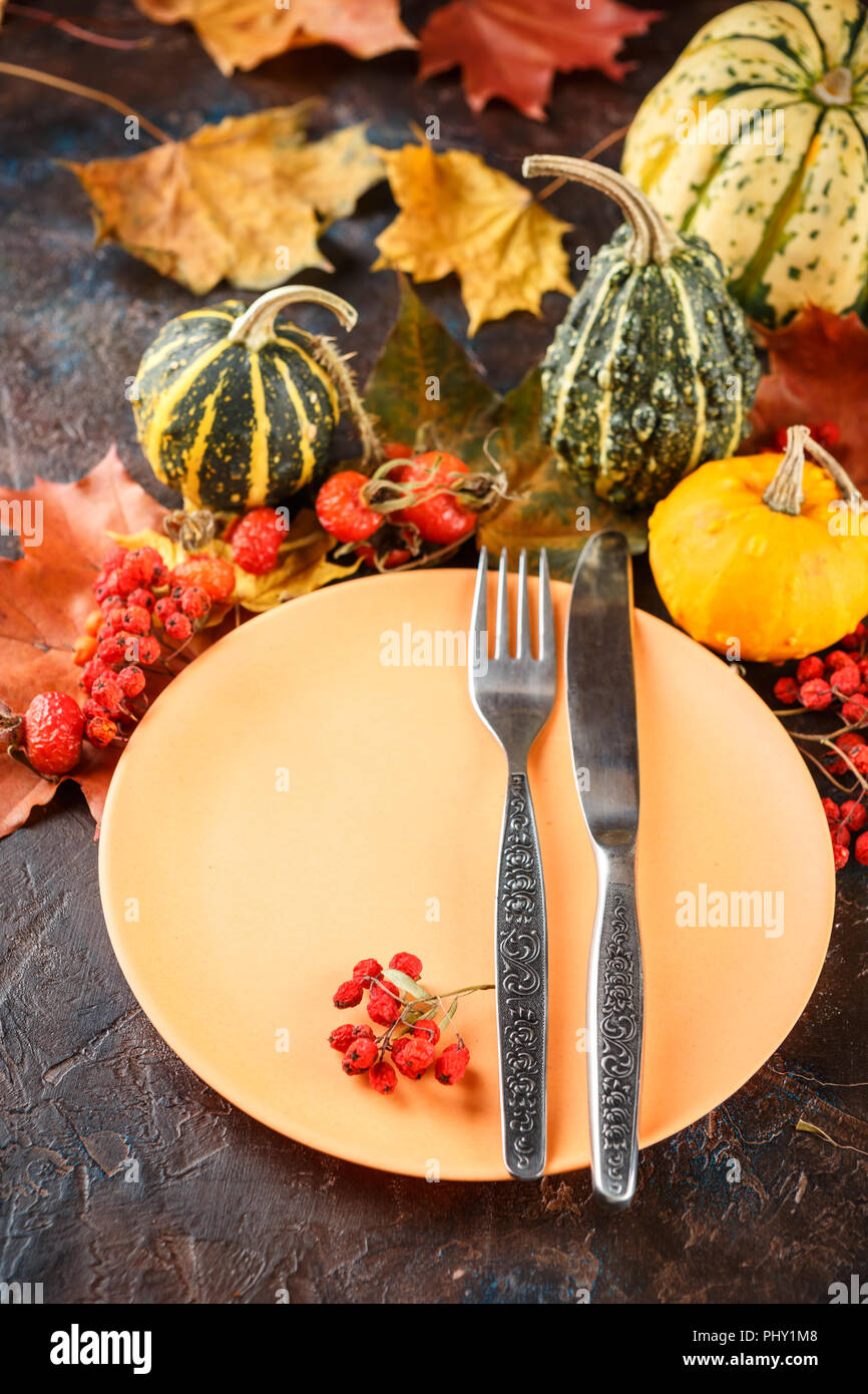 Autumn table setting Stock Photo - Alamy