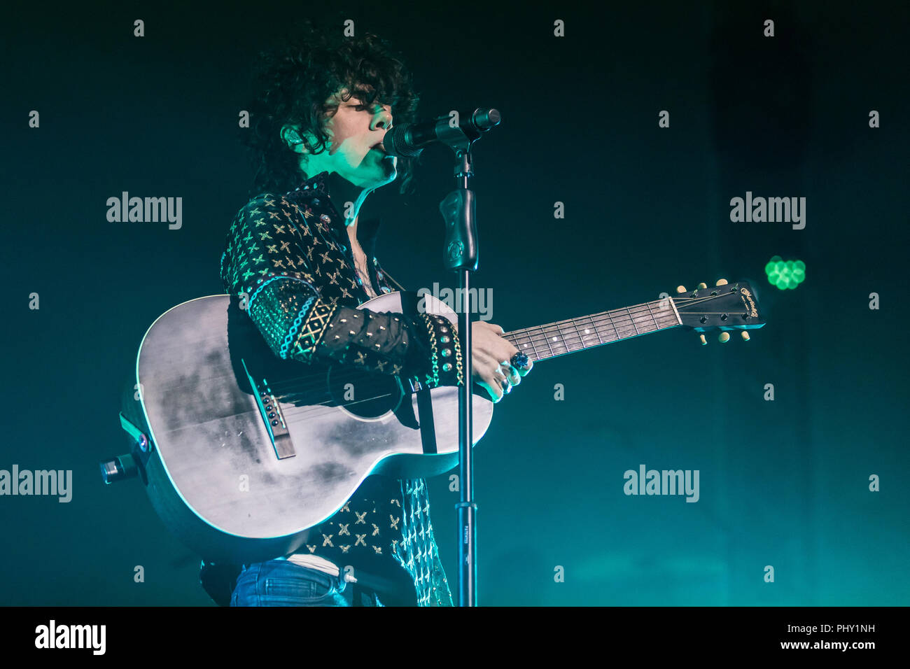 Lp laura pergolizzi hi-res stock photography and images - Alamy