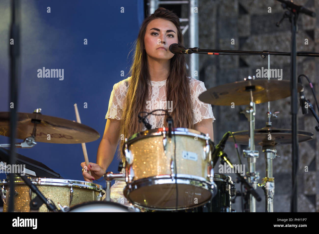 Cari cari concert hi-res stock photography and images - Alamy Cari cari concert hi-res stock photography and images - Alamy