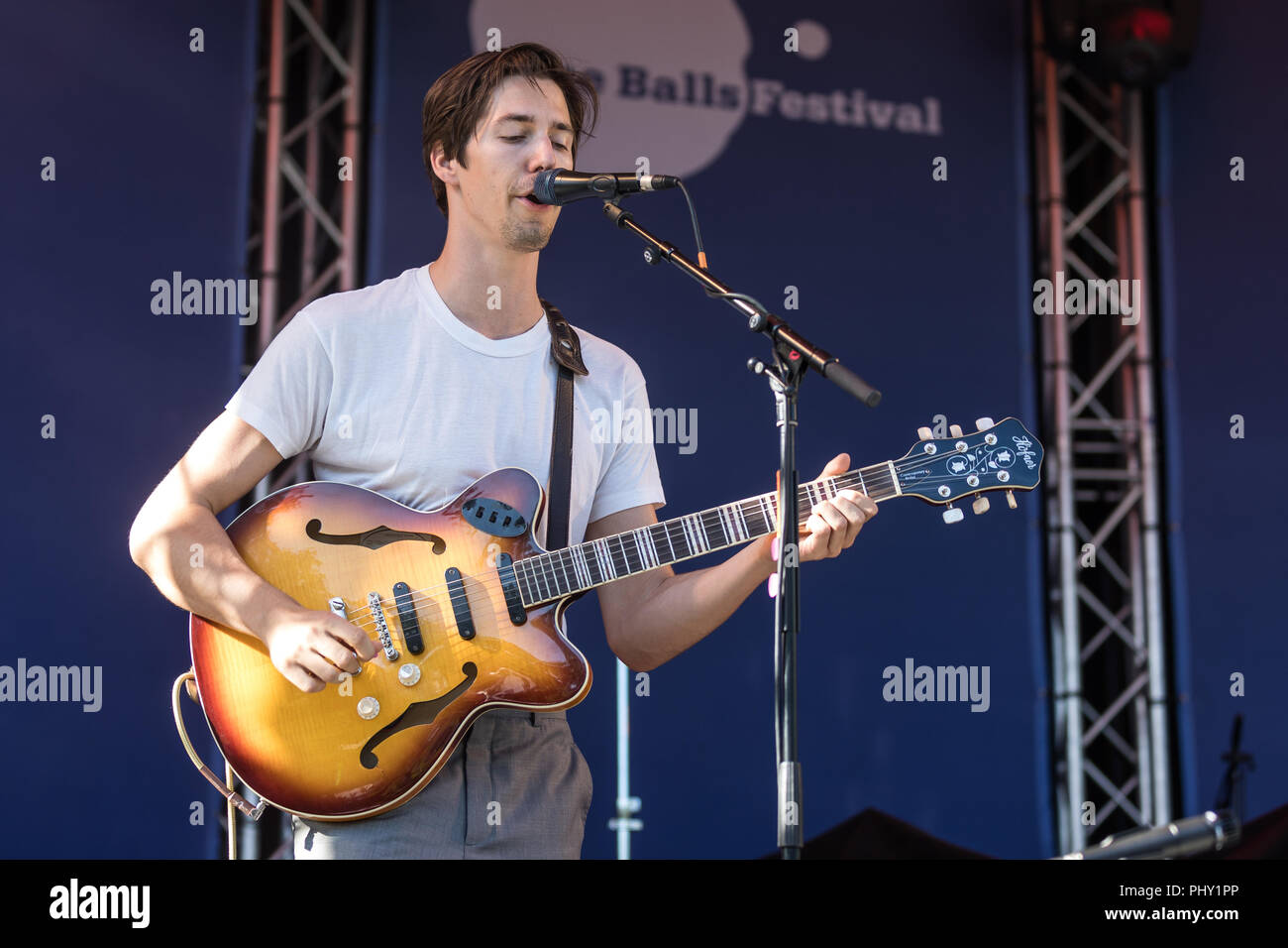 Cari cari concert hi-res stock photography and images - Alamy Cari cari concert hi-res stock photography and images - Alamy