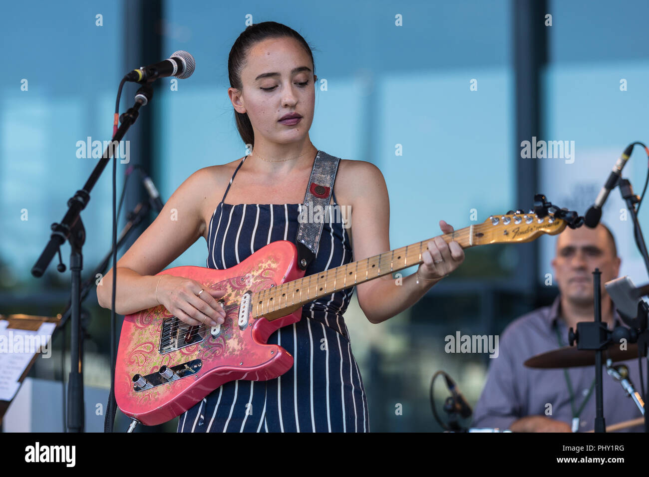 Young reed hi-res stock photography and images - Alamy