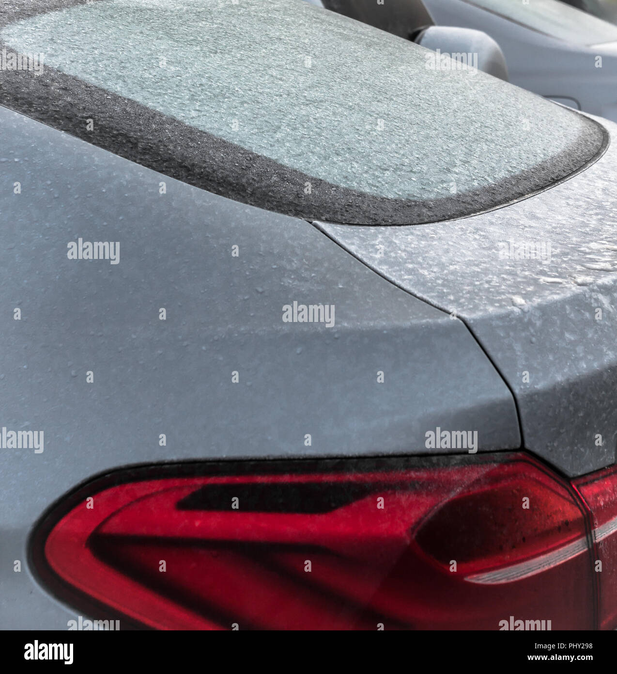 Iced covered car hi-res stock photography and images - Alamy