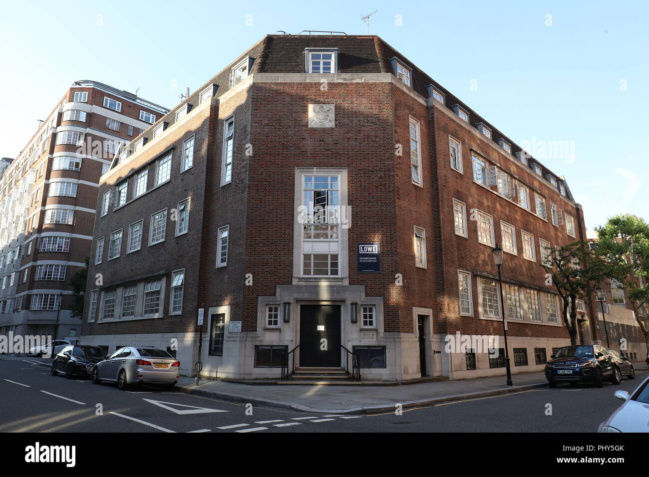 Chelsea police station on lucan place hi-res stock photography and ...