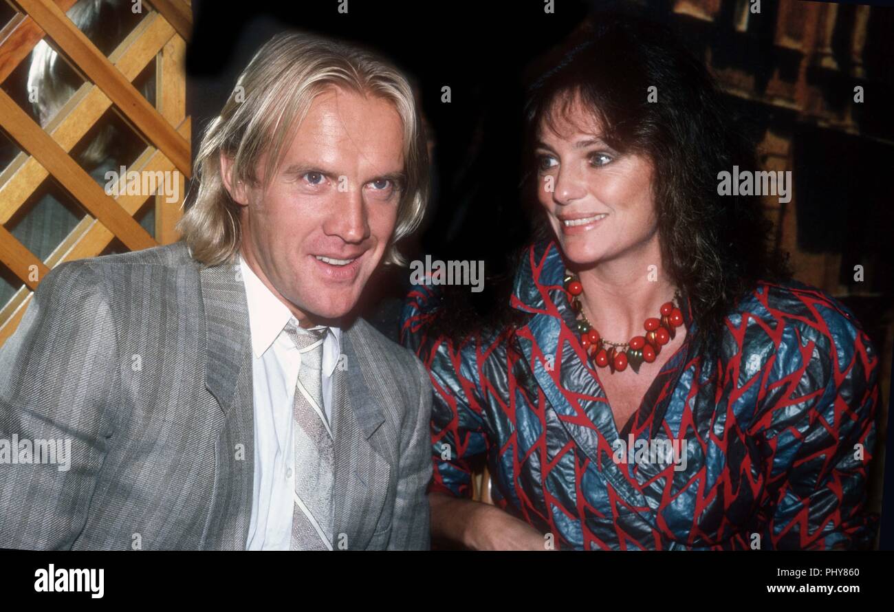 Alexander Gudunov Jacqueline Bissett 1984 Photo By Adam Scull/PHOTOlink ...