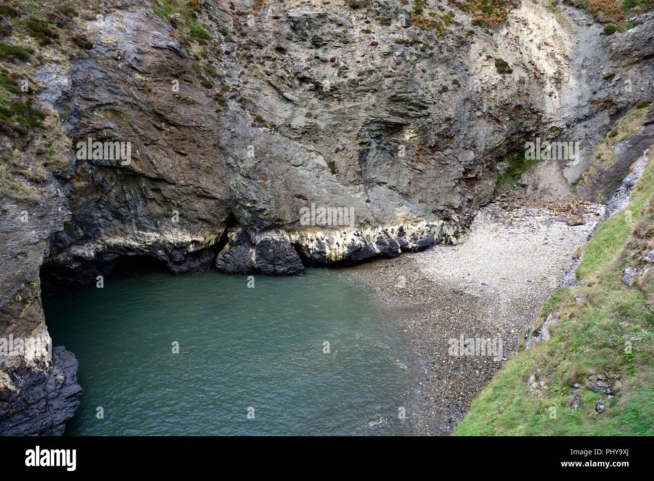 Witches cauldron hi-res stock photography and images - Alamy