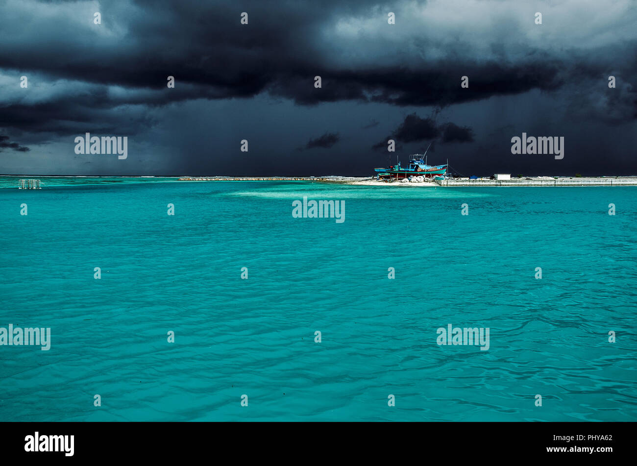 Maldives storm hi-res stock photography and images - Alamy