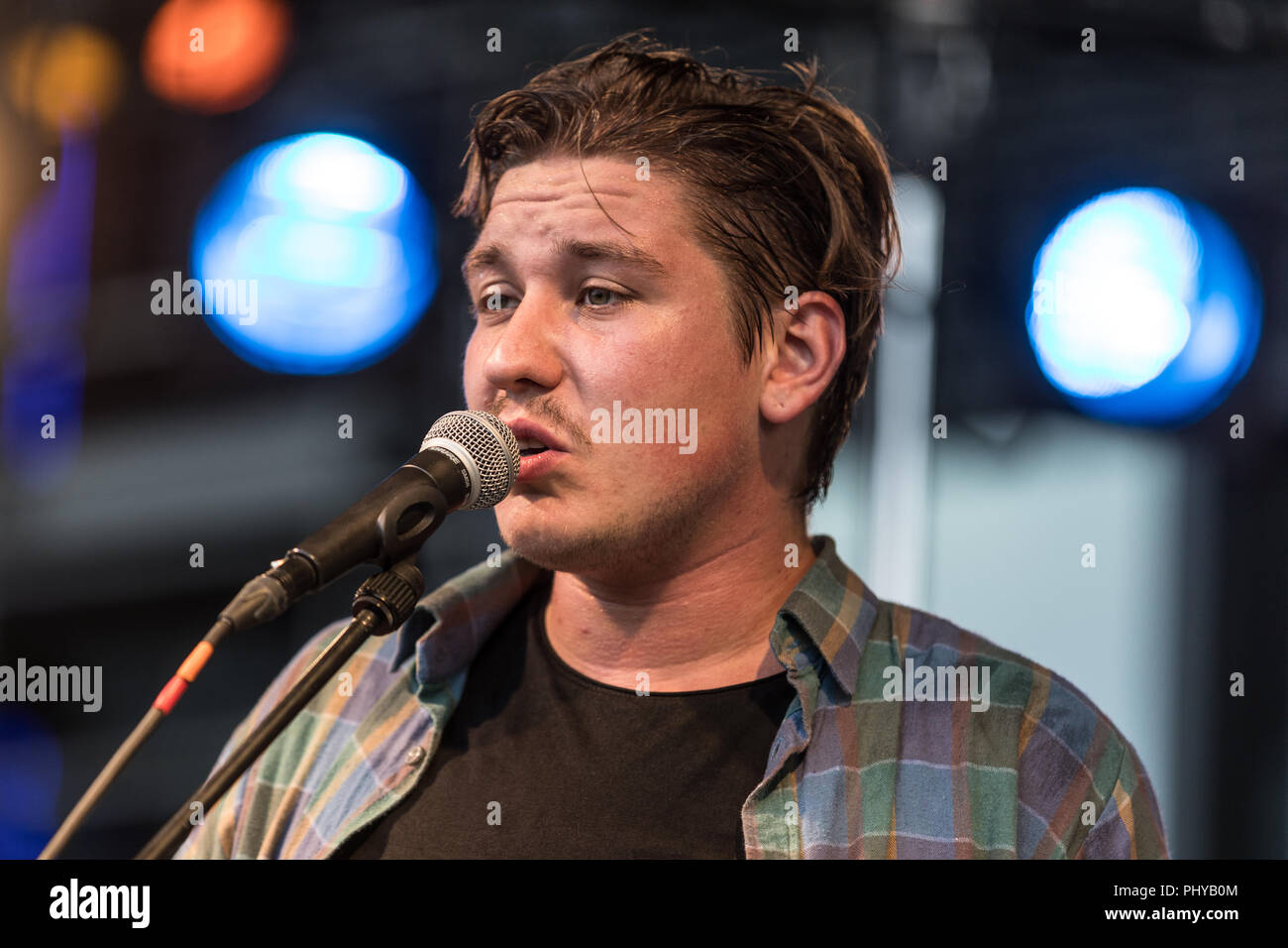 Marius bear hi-res stock photography and images - Alamy