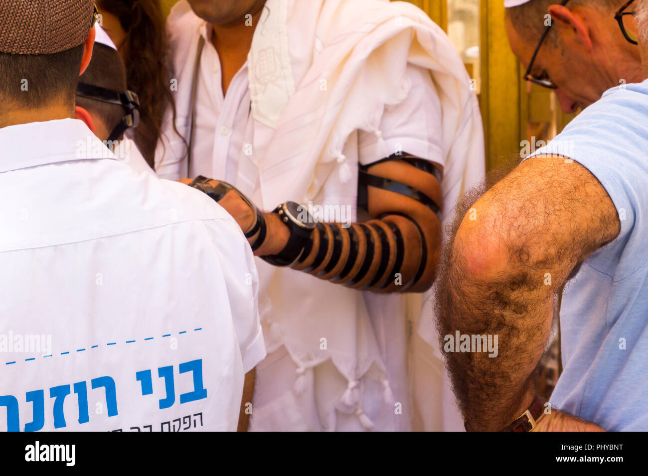 Mans arm mount hi-res stock photography and images - Alamy