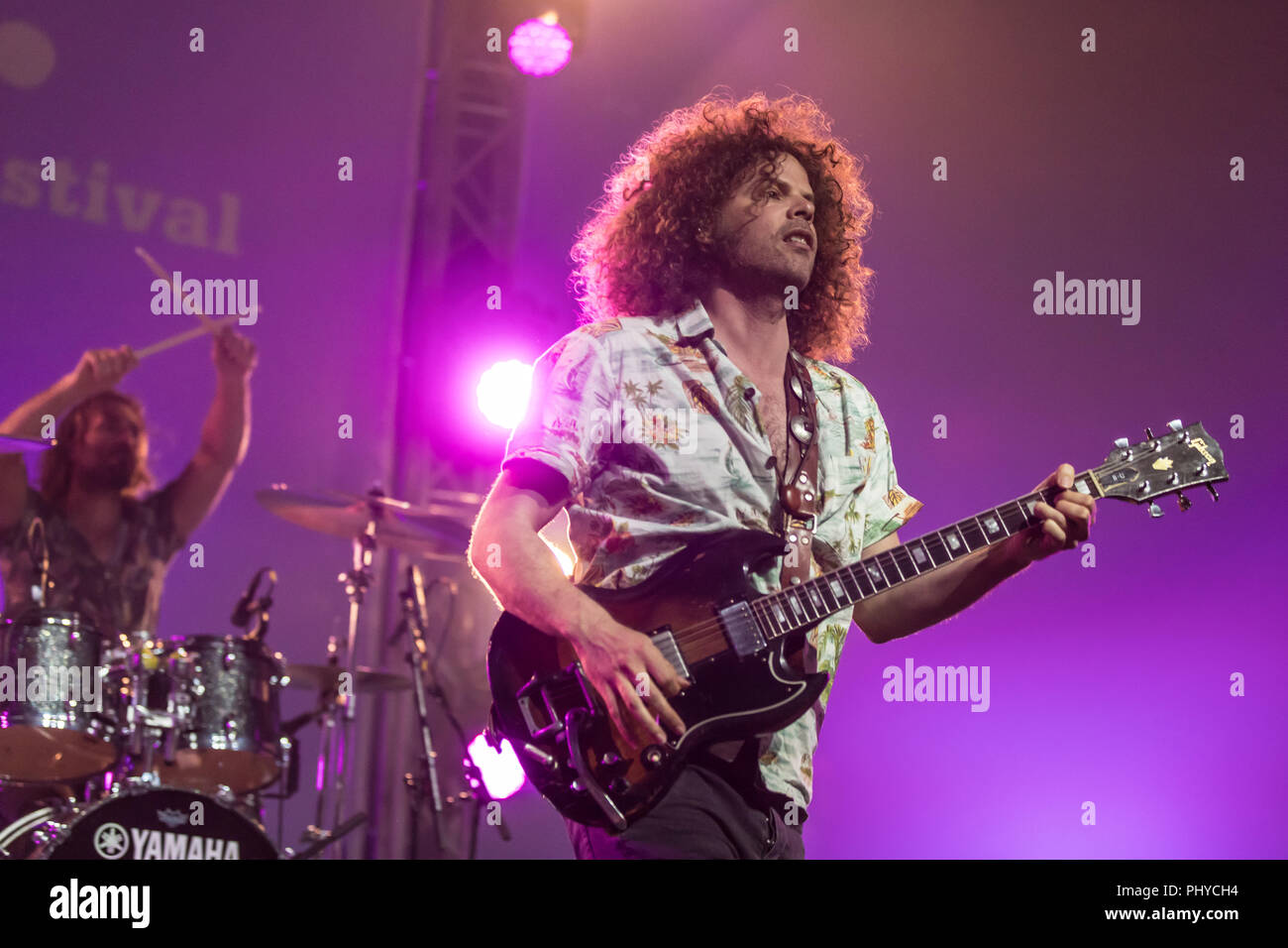 Wolfmother on stage hi-res stock photography and images - Alamy