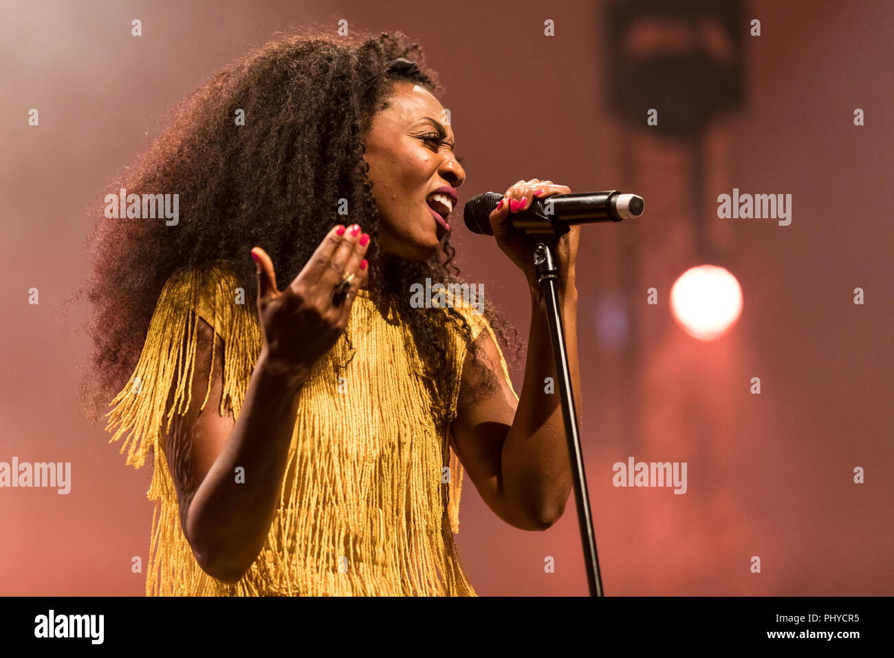Singer beverley knight hi-res stock photography and images - Alamy