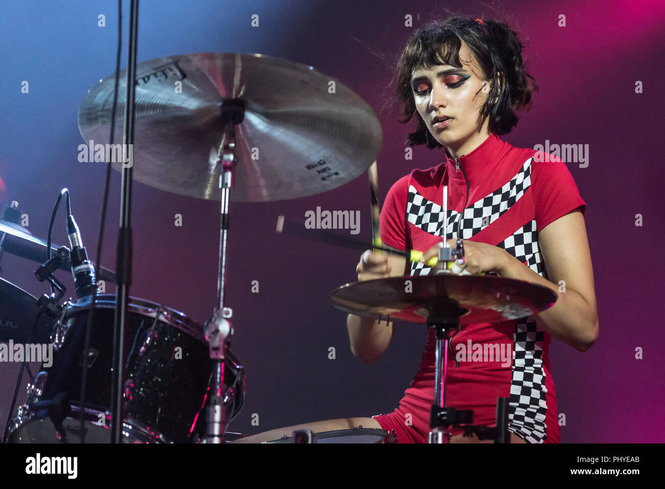 Velvet band hi-res stock photography and images - Alamy