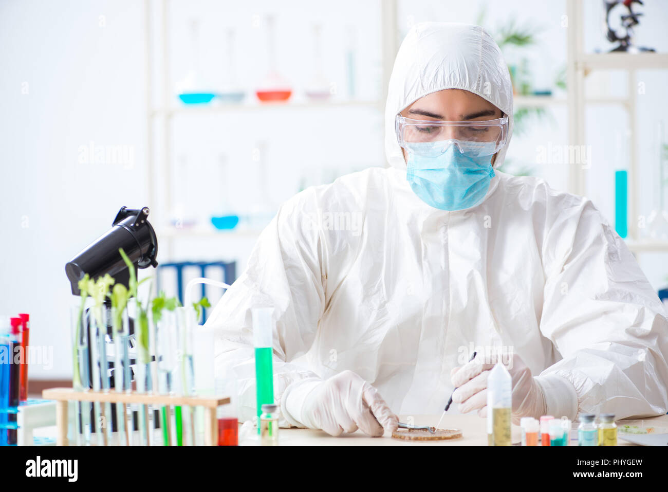 Lab pharm hi-res stock photography and images - Alamy