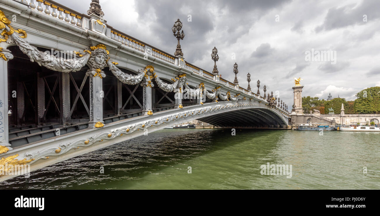 19th century arched bridge hi-res stock photography and images - Alamy