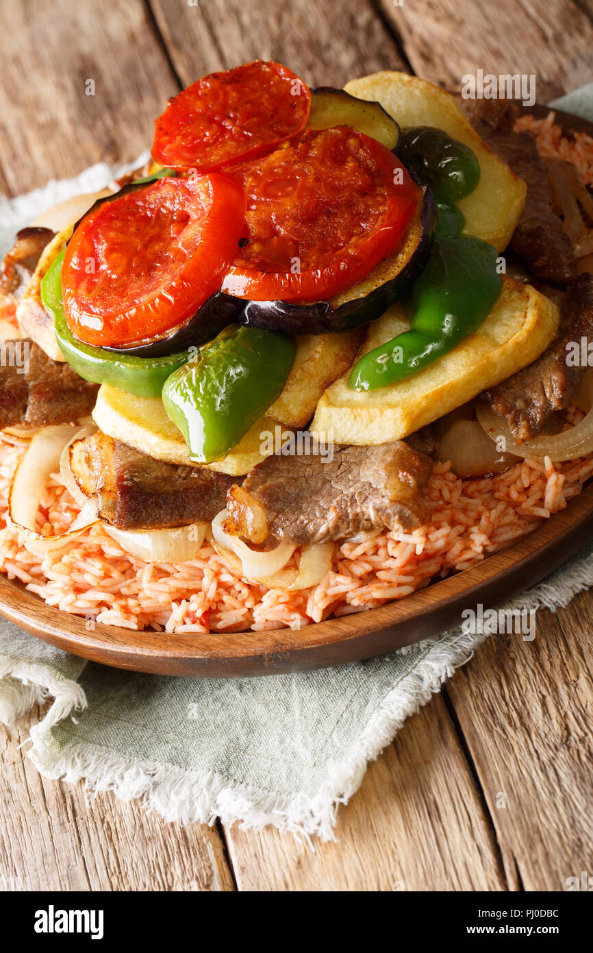 Maklouba hi-res stock photography and images - Alamy