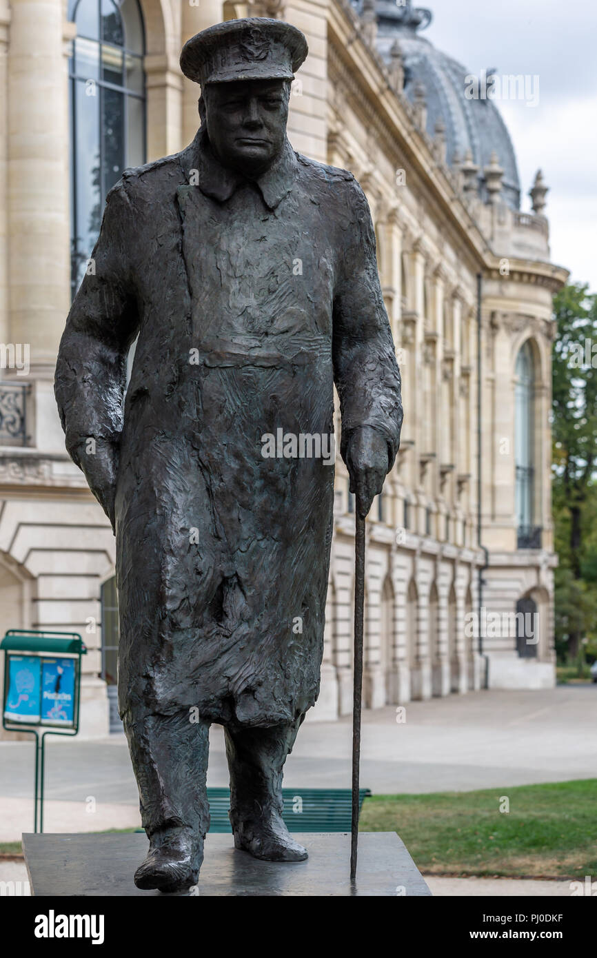 Statue of Sir Winston Churchill Stock Photo - Alamy