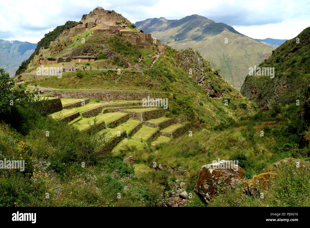 Pisac archaeological park hi-res stock photography and images - Alamy