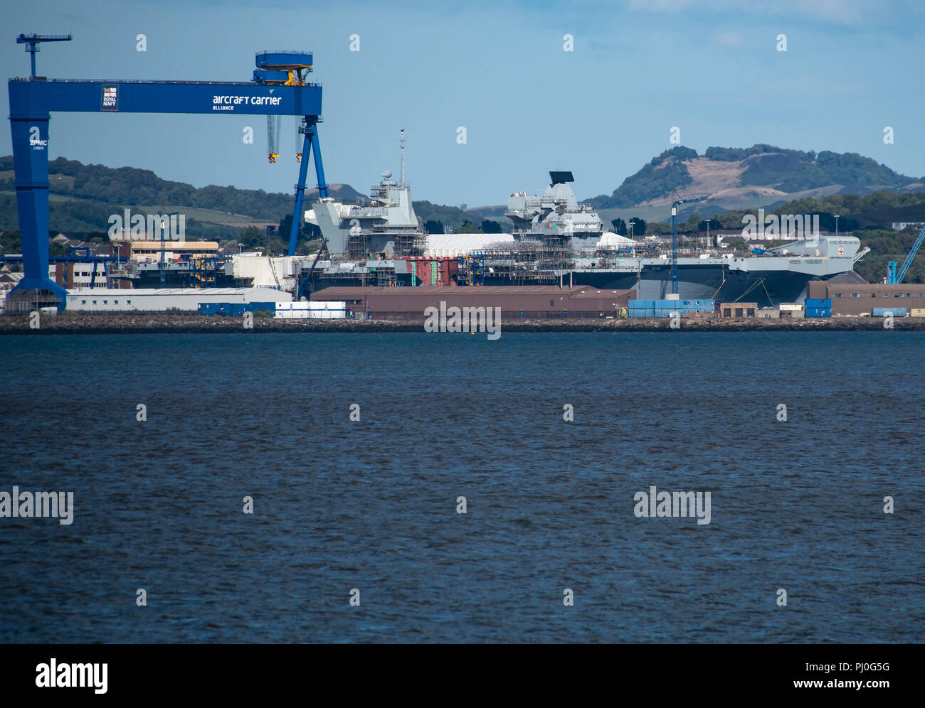 Aircraft carrier rosyth dockyard hi-res stock photography and images ...