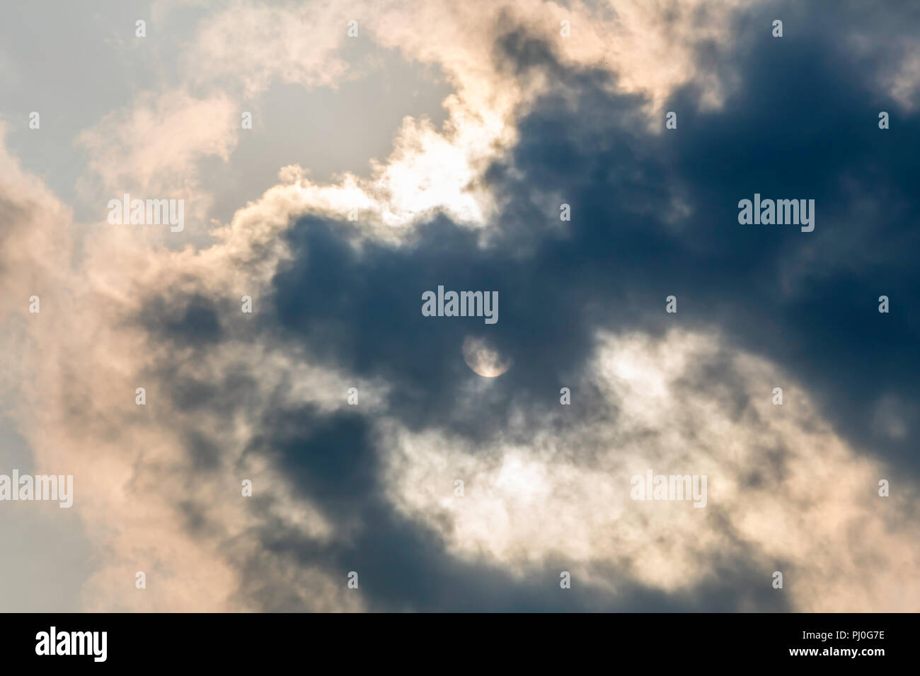 Dramatic sky with stormy clouds. Dark sky and dramatic black cloud ...