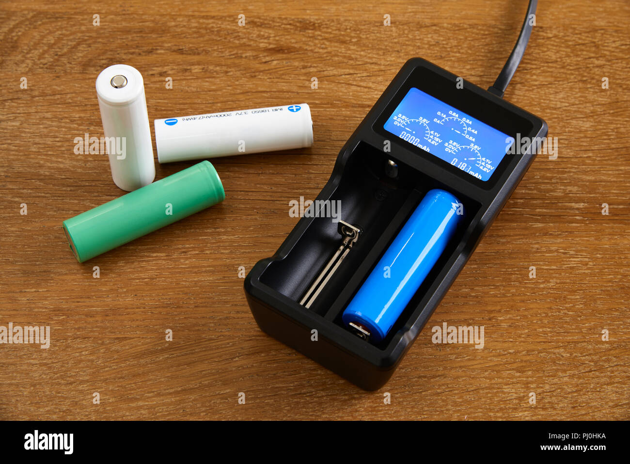 18650 li ion battery hi-res stock photography and images - Alamy