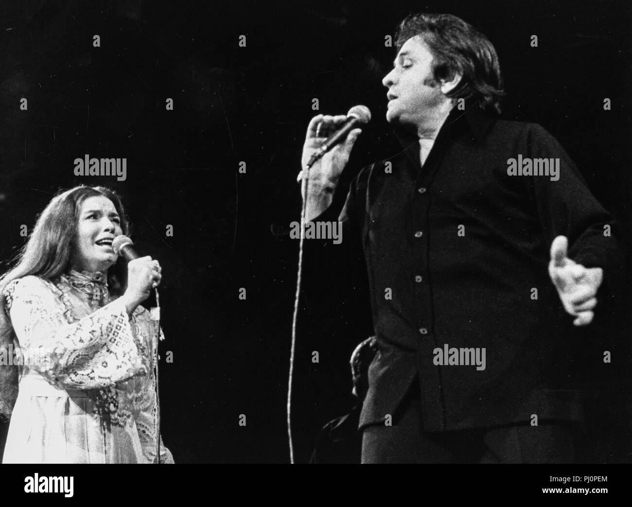 johnny cash, june carter, royal albert hall, london 60s Stock Photo - Alamy