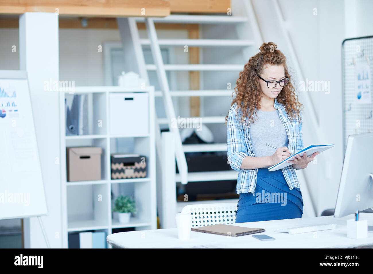 Creative corporate business hi-res stock photography and images - Alamy