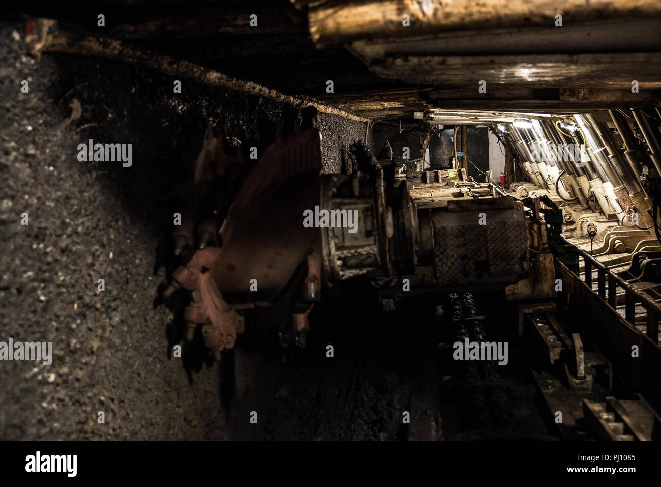 Mine shearer and movable roof supports in underground black coal mine ...